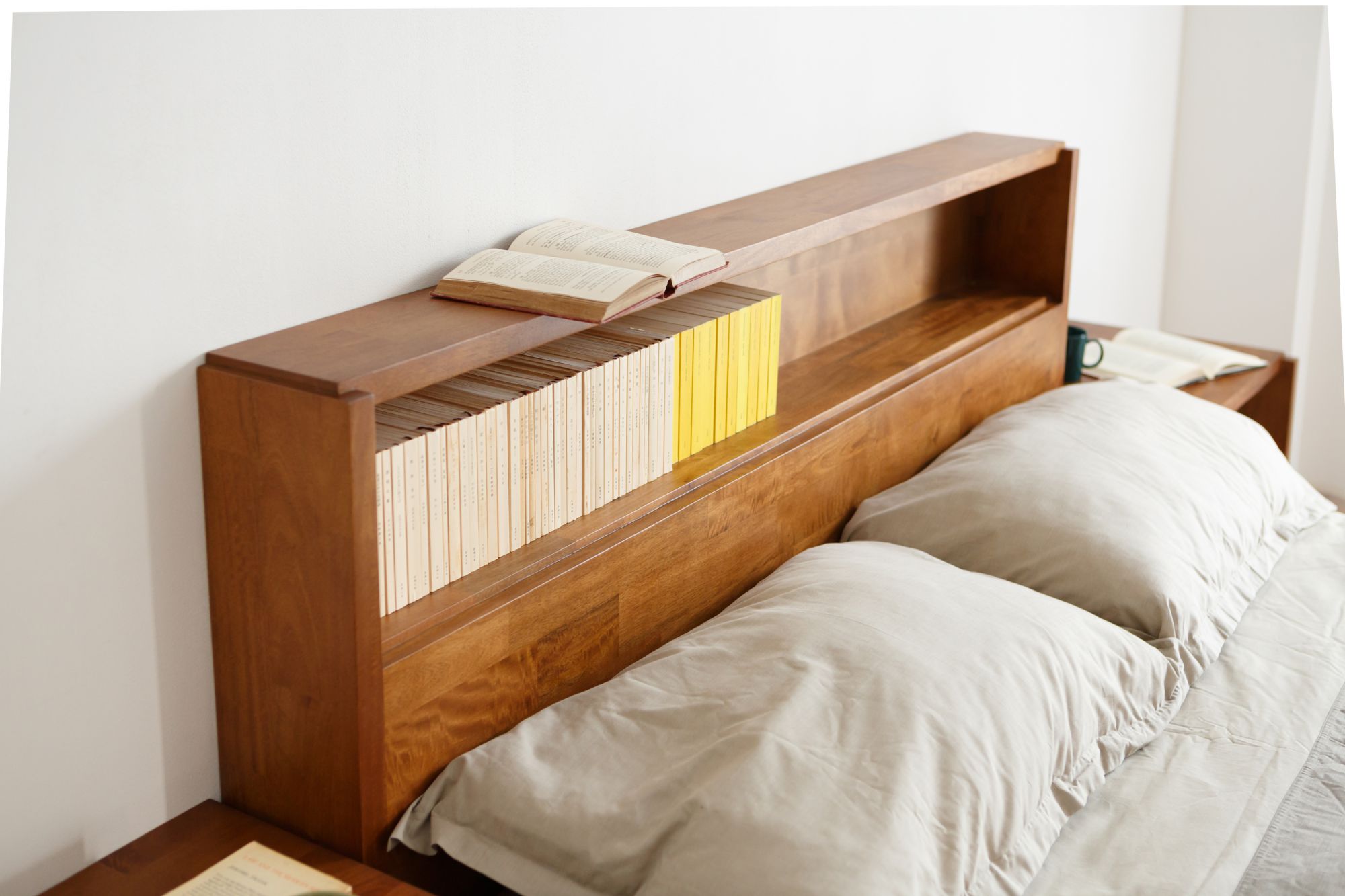 PURO Bed (Queen) - source store Bangkok