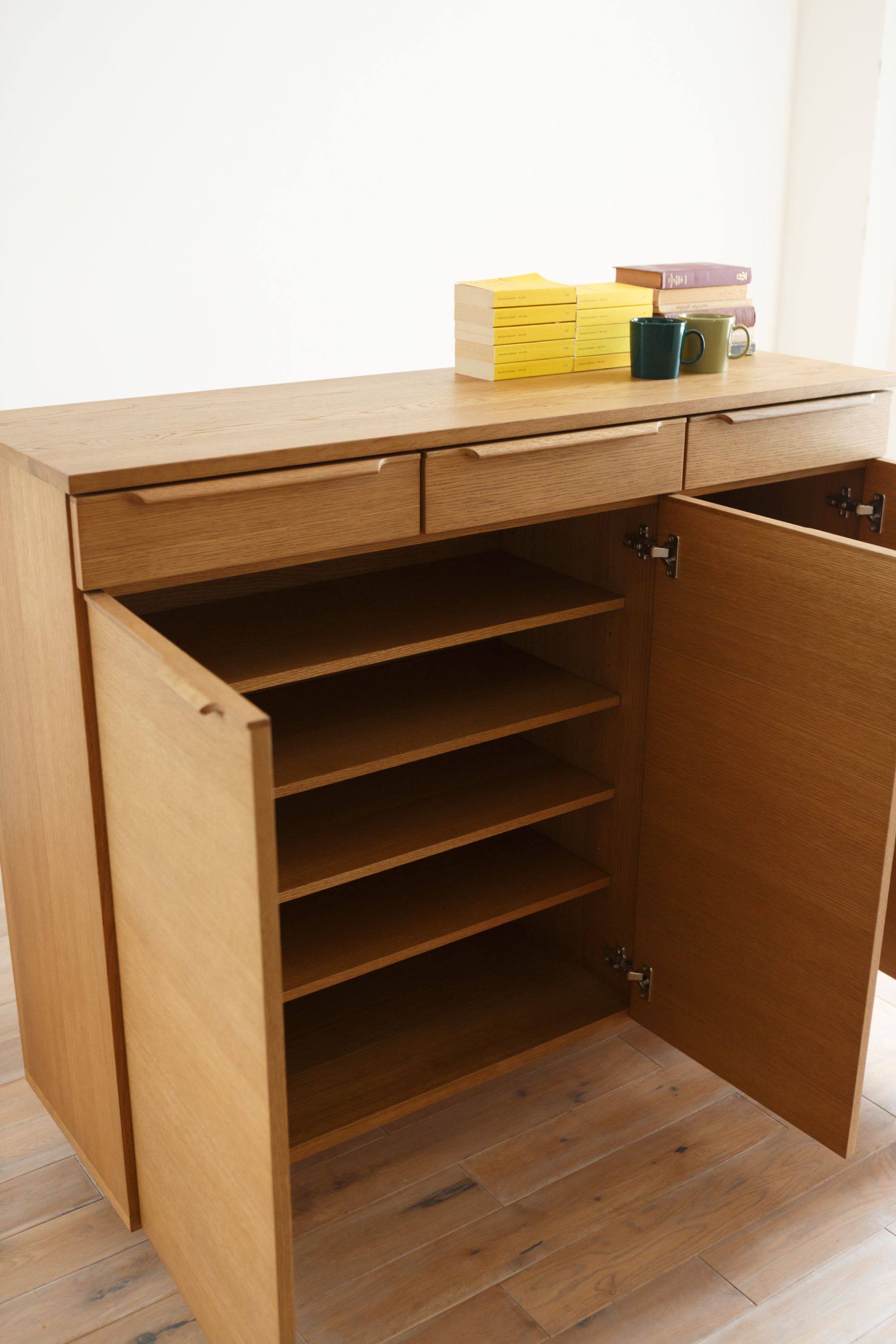 SALA Cabinet 128 - source store Bangkok