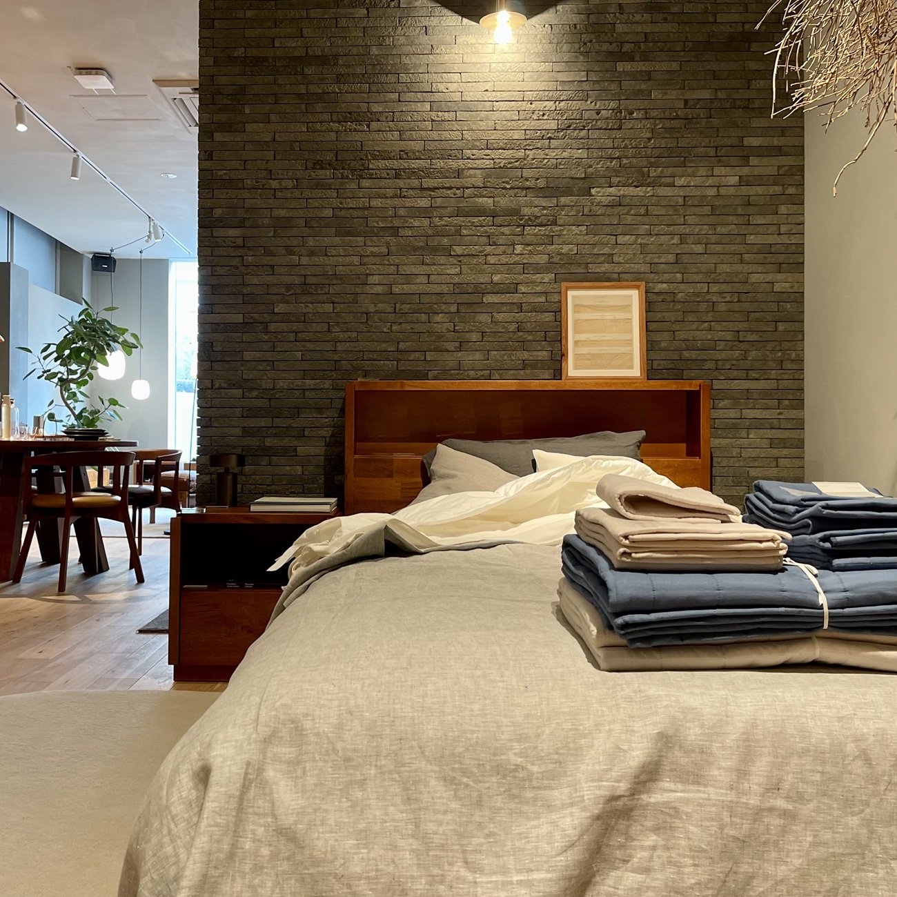 PURO Bed (Large Single) - source store Bangkok