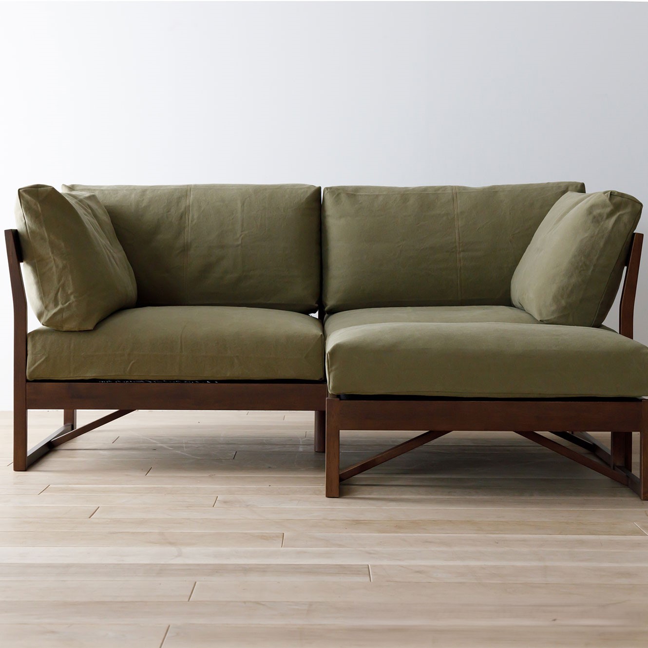 TOCCO Sofa 165 - source store Bangkok